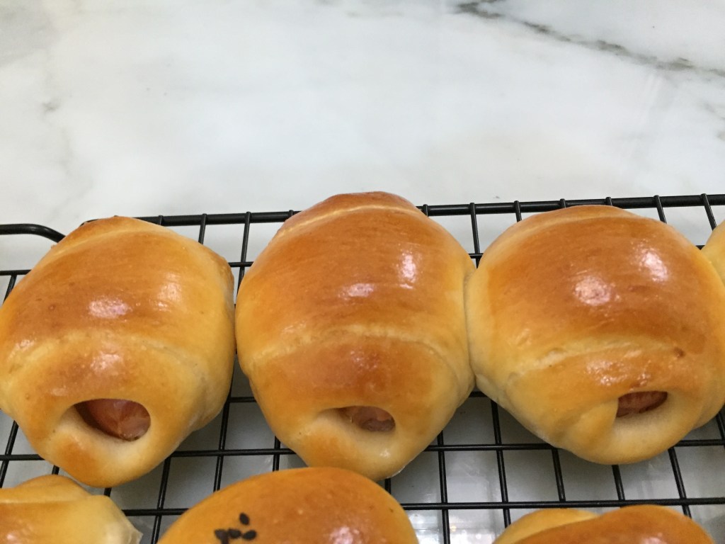 Mini Hot Dog Rolls – Olady Bakes