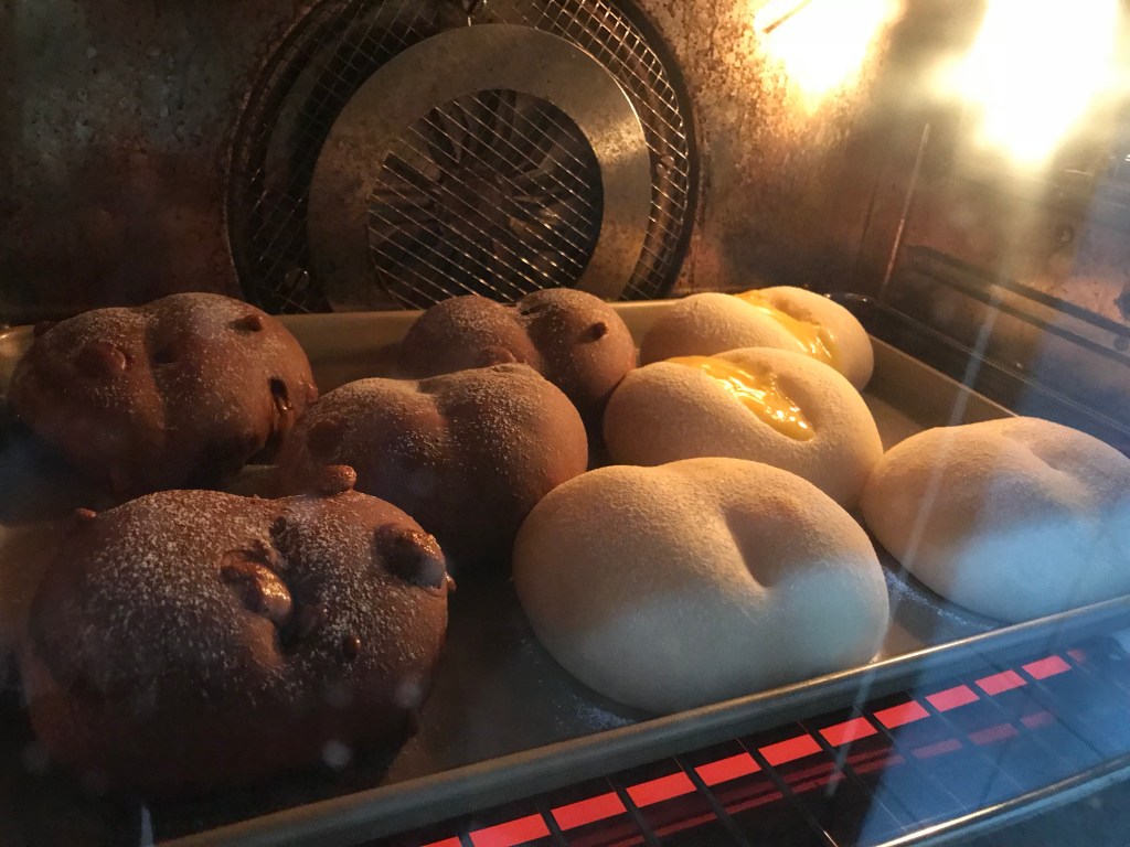 Butt Butt Buns – Olady Bakes