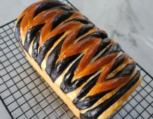 Chocolate Swirl Bread – Olady Bakes